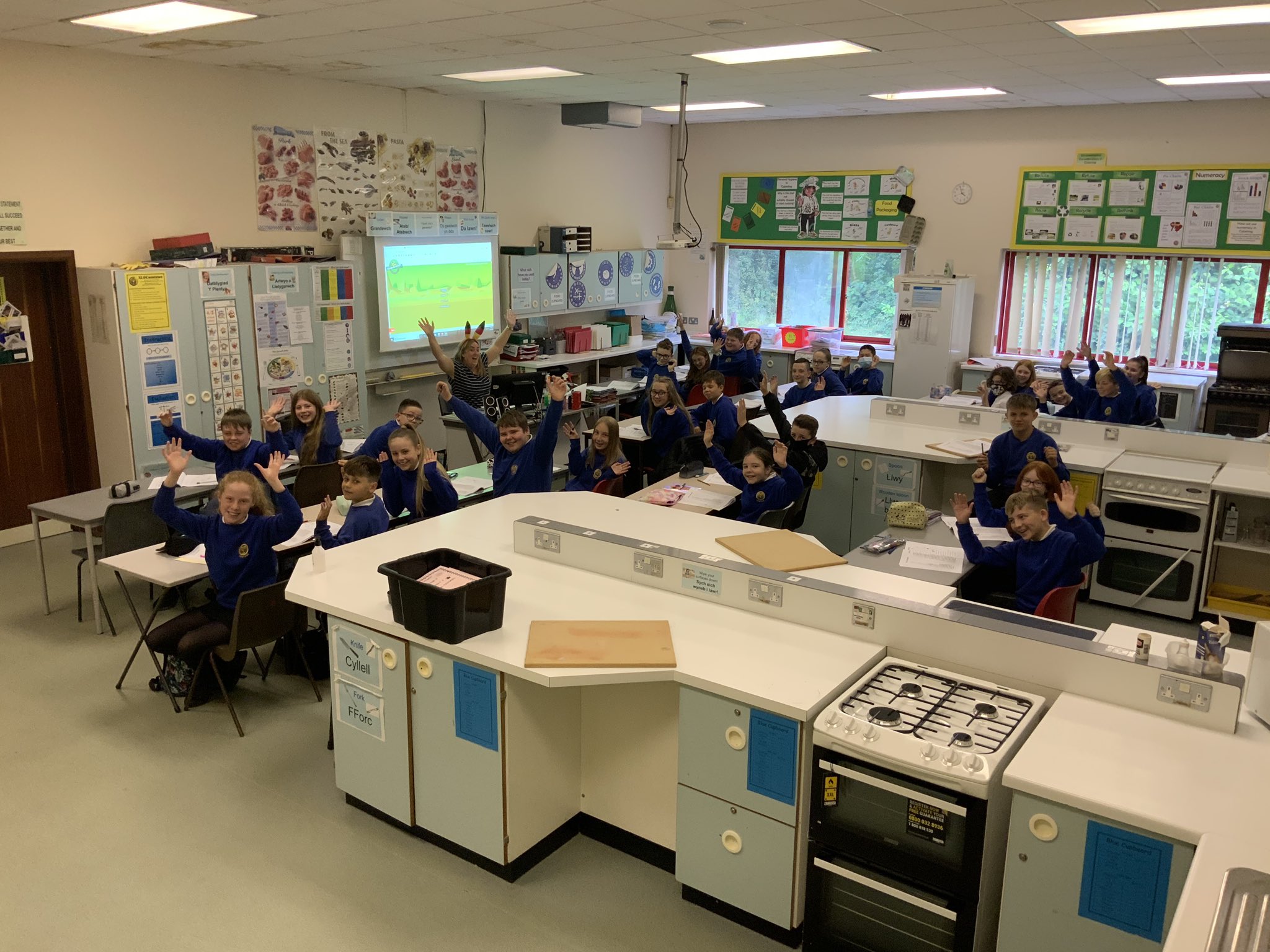 Cwmtawe Community School Frog Clipart