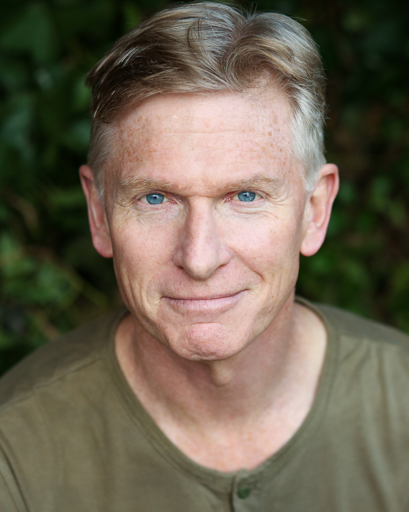 Kit Smith's Instagram, Twitter & Facebook on IDCrawl