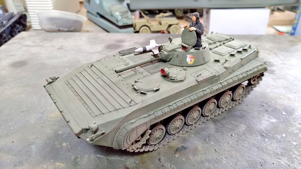 ぬい書記長 on Twitter: "再塗装シリーズ第8段 ドラゴン 1/35 BMP-1再塗装 完了しました。 この車輌、エネミーラインという 映画に登場して、私もその映画で BMP-1を ...
