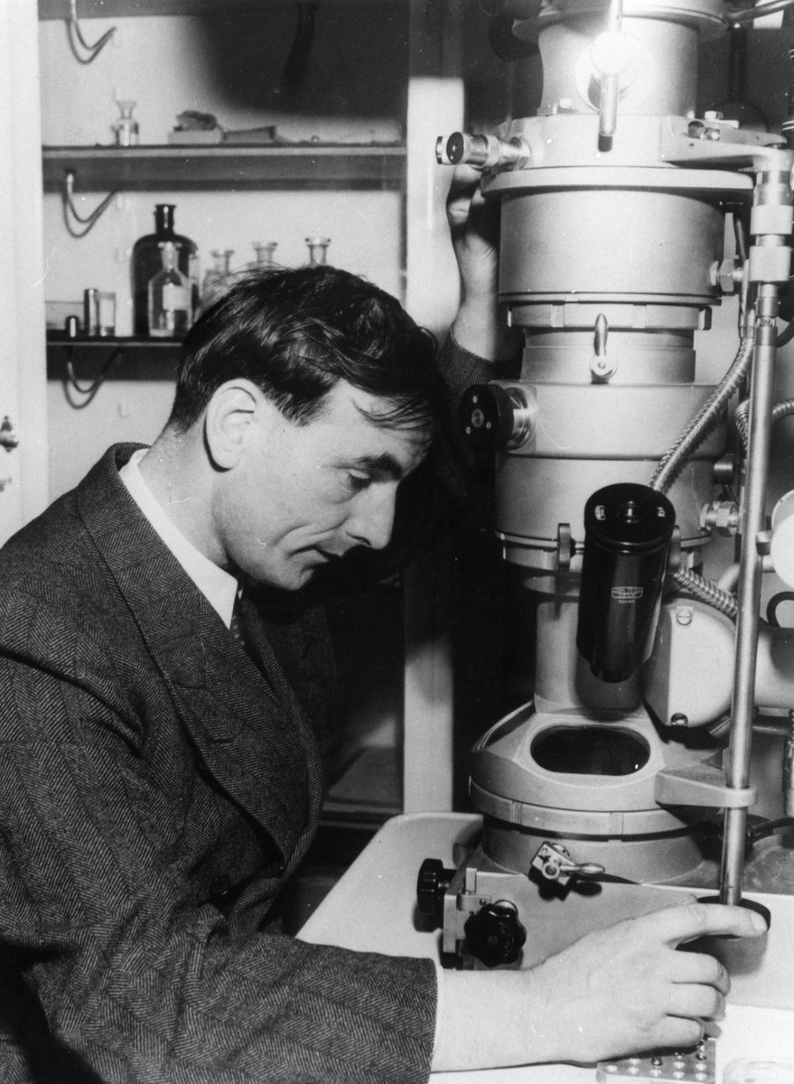 Ernst Ruska Electron Microscope