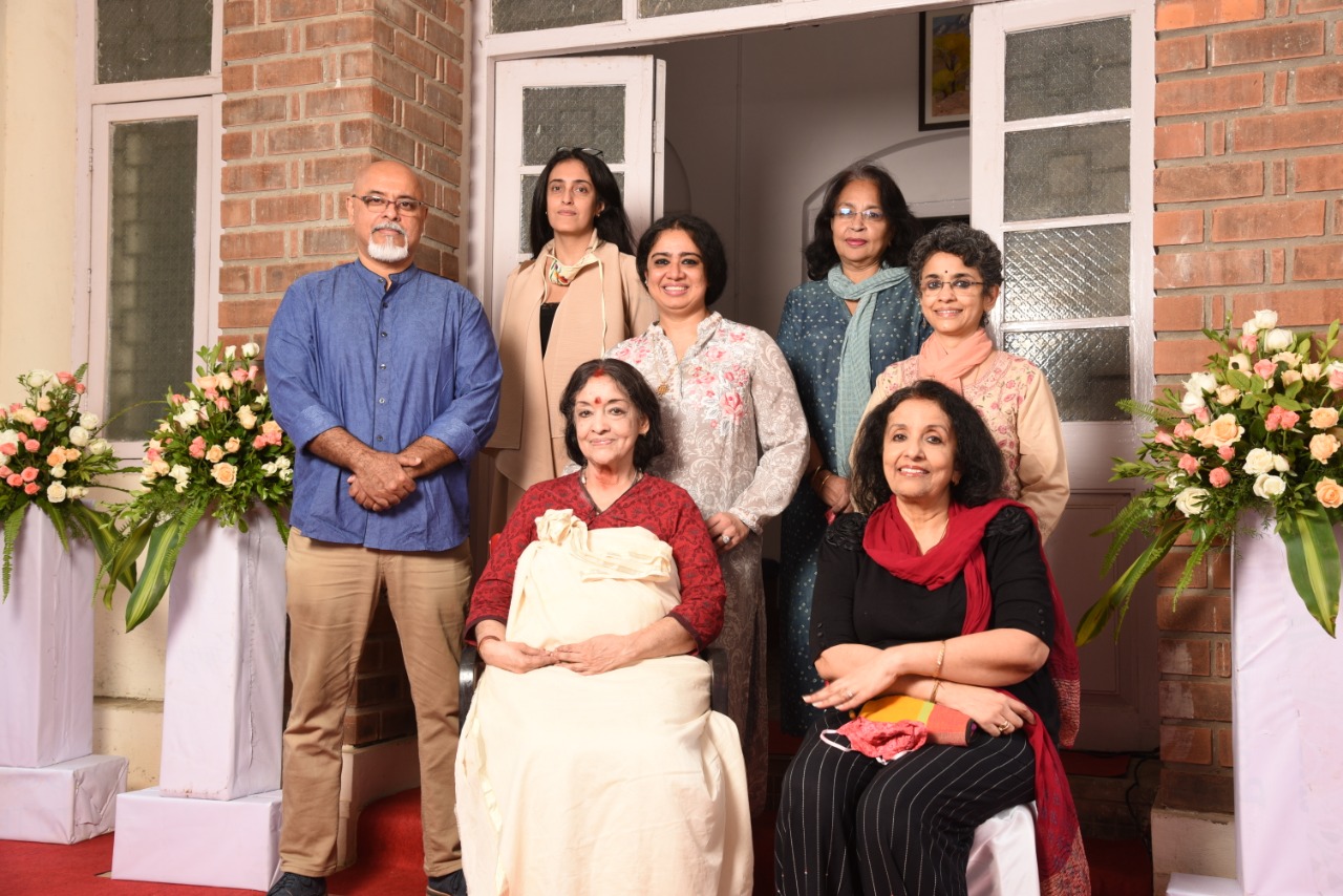 Raja Ravi Varma Heritage Foundation on Twitter: "Family of Trustees Jay & Rukmini Varma attend ...