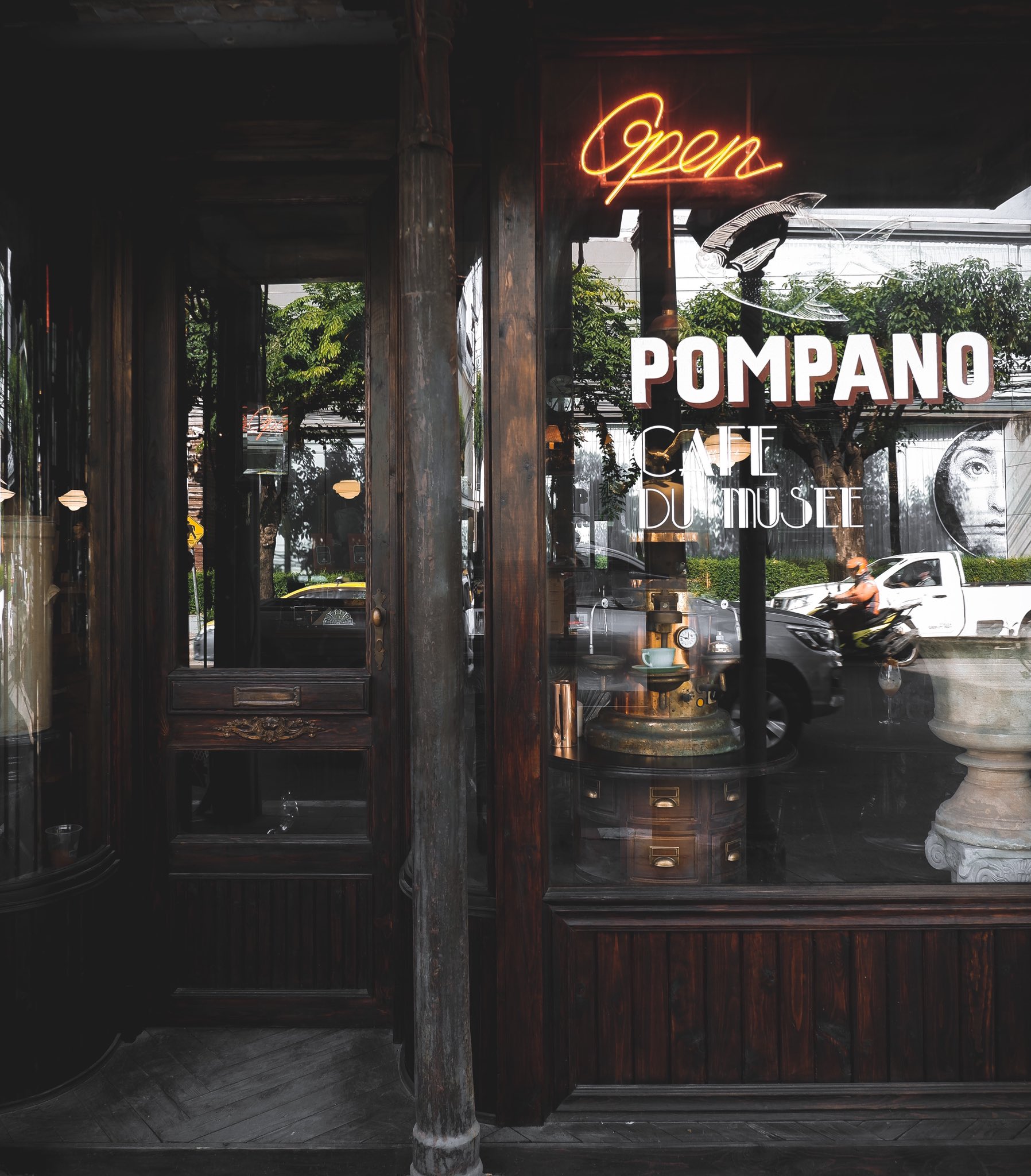 คาเฟ่ไปเรื่อย go cafe on Twitter: "Pompano Café du Musée 🍂 คาเฟ่สไตล์วินเทจเจ้าดังอย่าง pompano ...