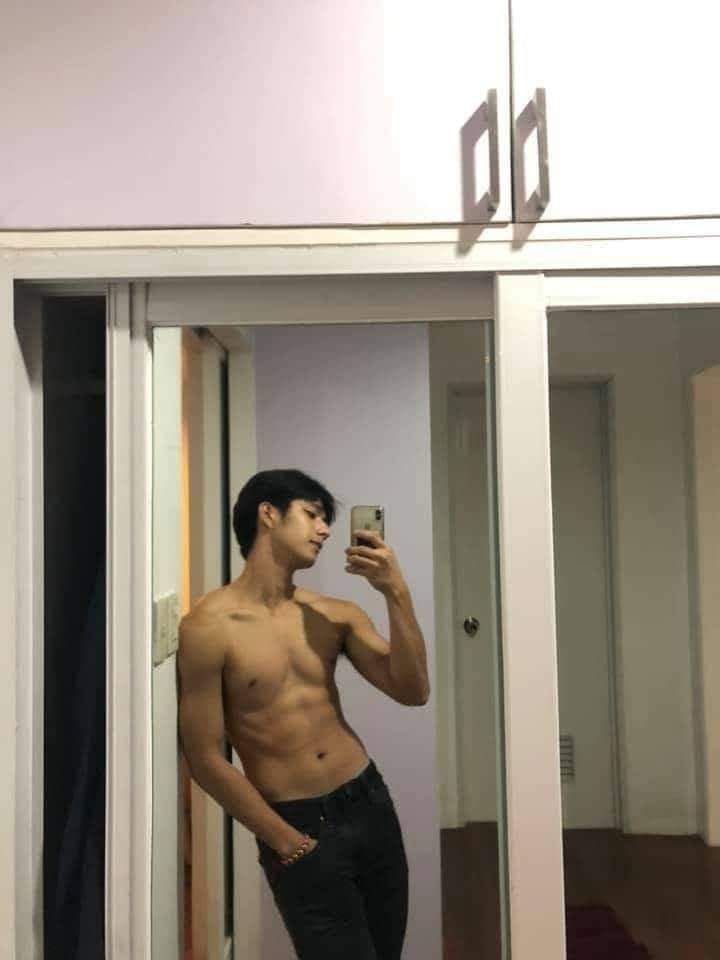 Guy Mirror Selfie Abs