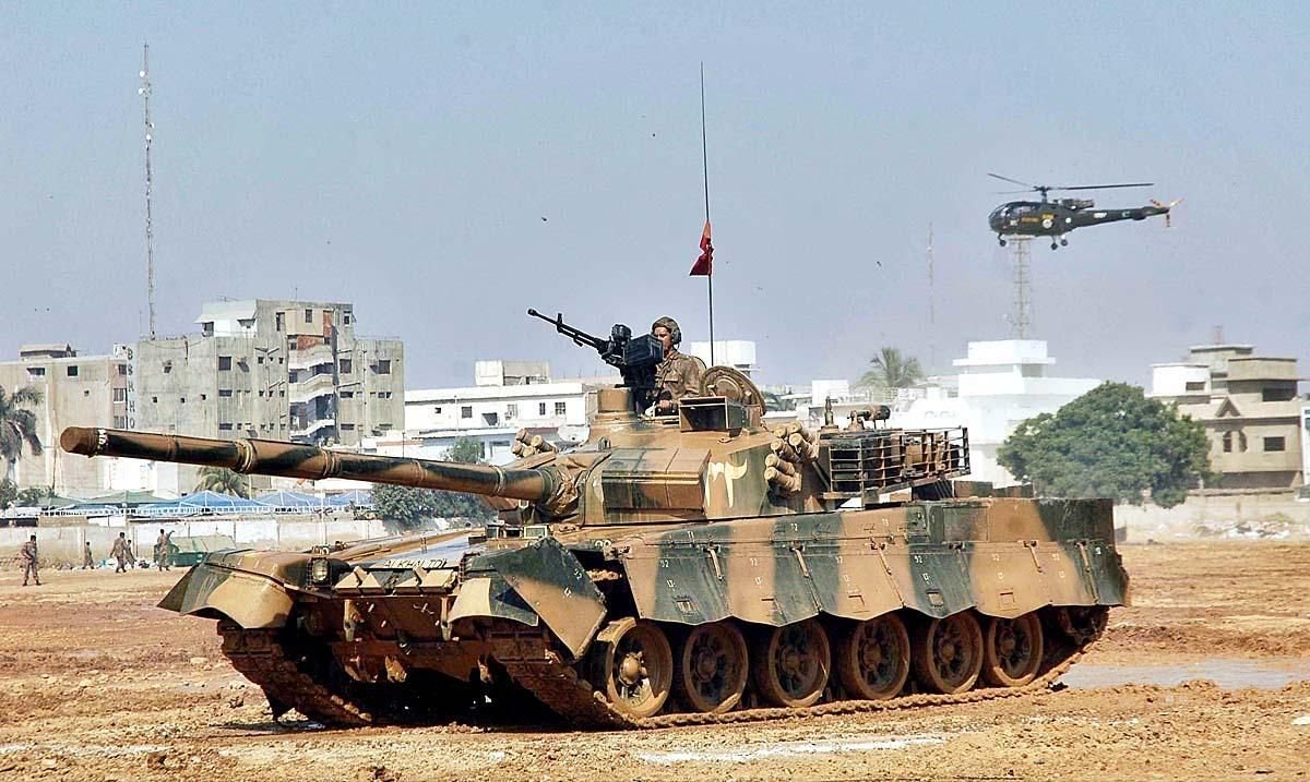 Al Khalid Tank Pakistan 185 Pakistani Al Khalid Stock Photos, High Res
