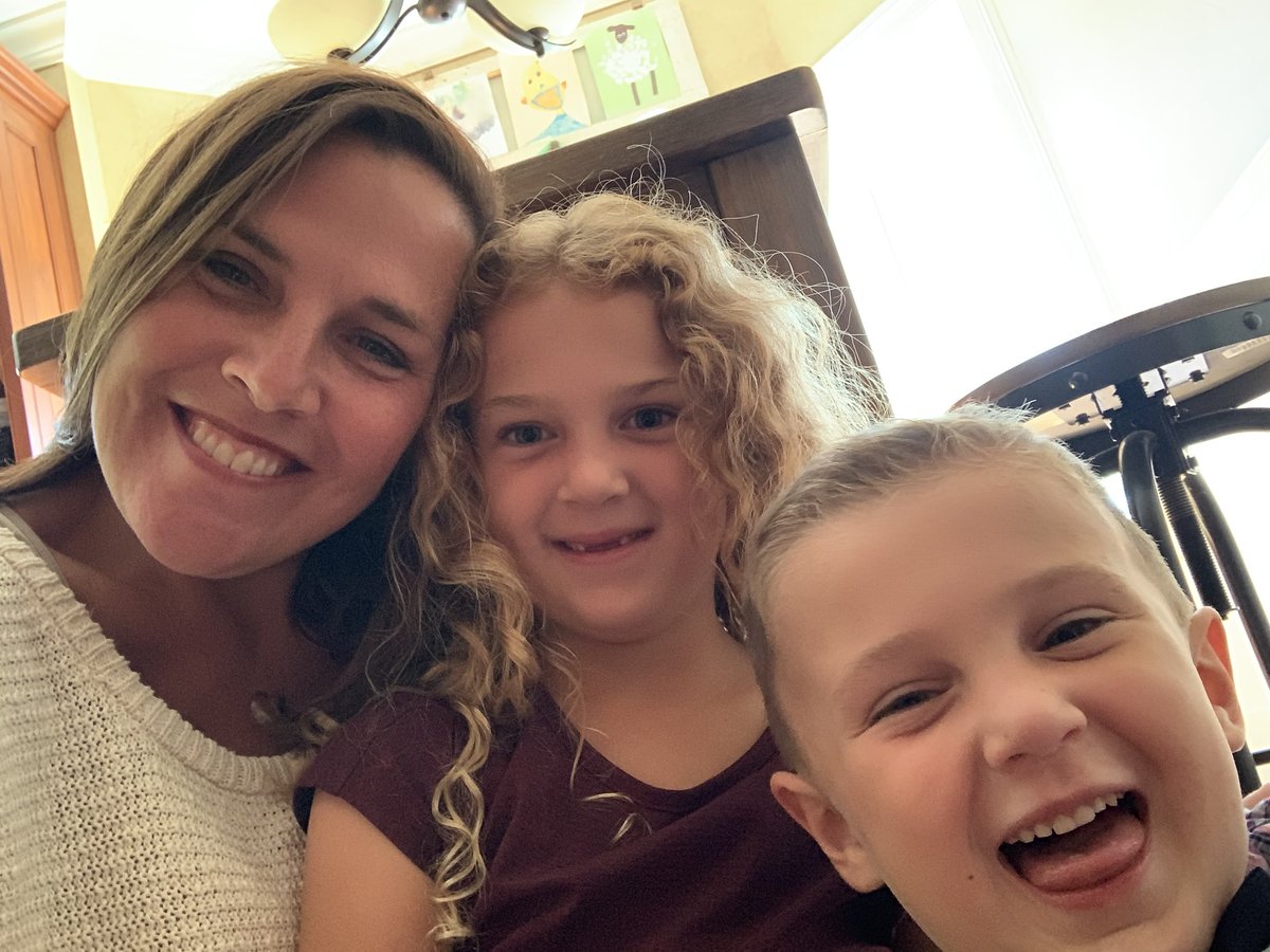 Shannon Below's Instagram, Twitter & Facebook on IDCrawl