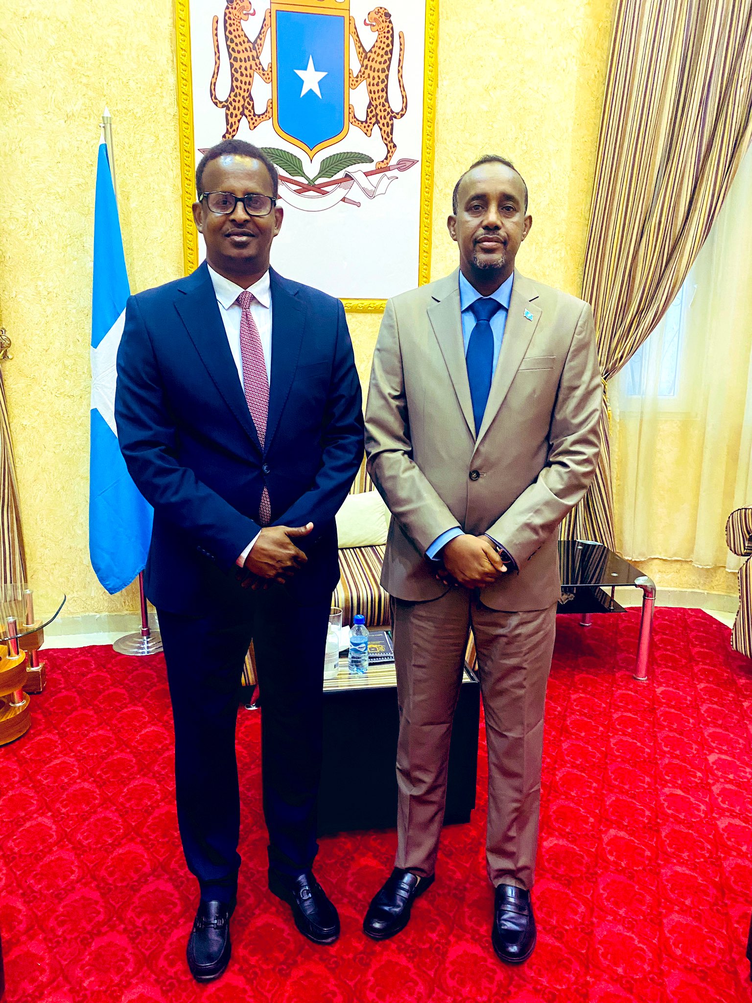 Sen. Abshir Axmad on Twitter: "Kulan booqasho iyo shaqo isugu jira ayaan maanta la qaatay Ra ...