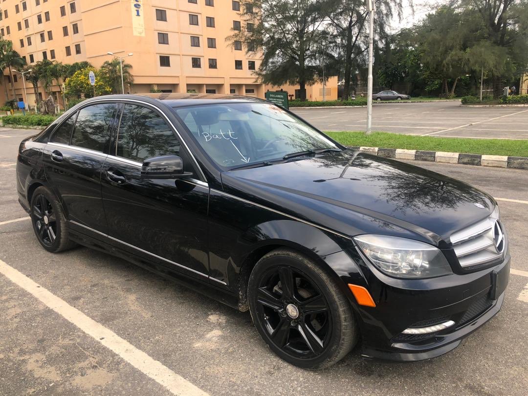 Mercedes 2011 C300