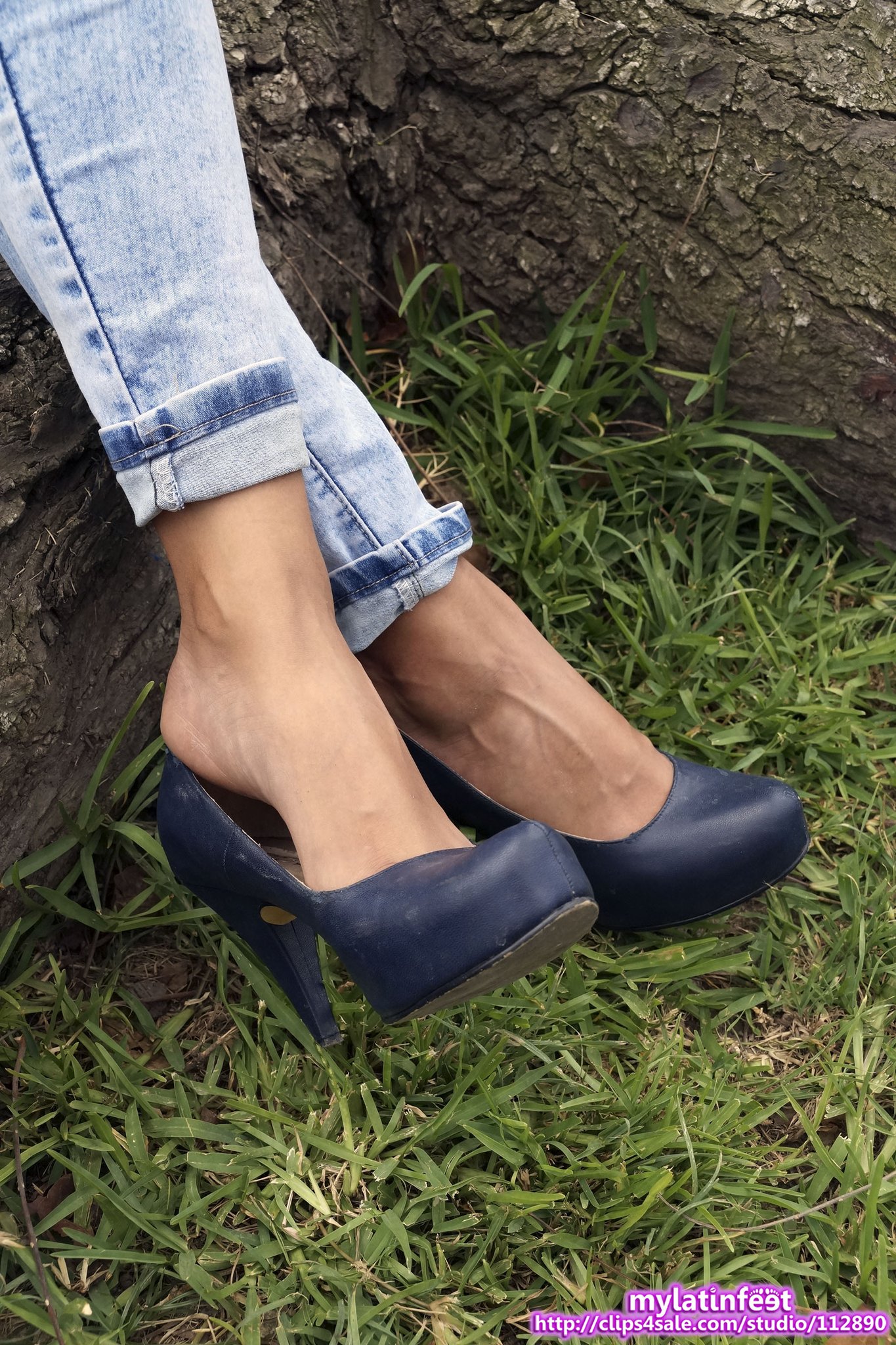Mylatinfeet On Twitter Highheels Dangling Shoeplay Outdoors With