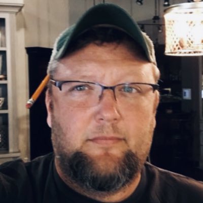 Elle Nichols's Instagram, Twitter & Facebook on IDCrawl