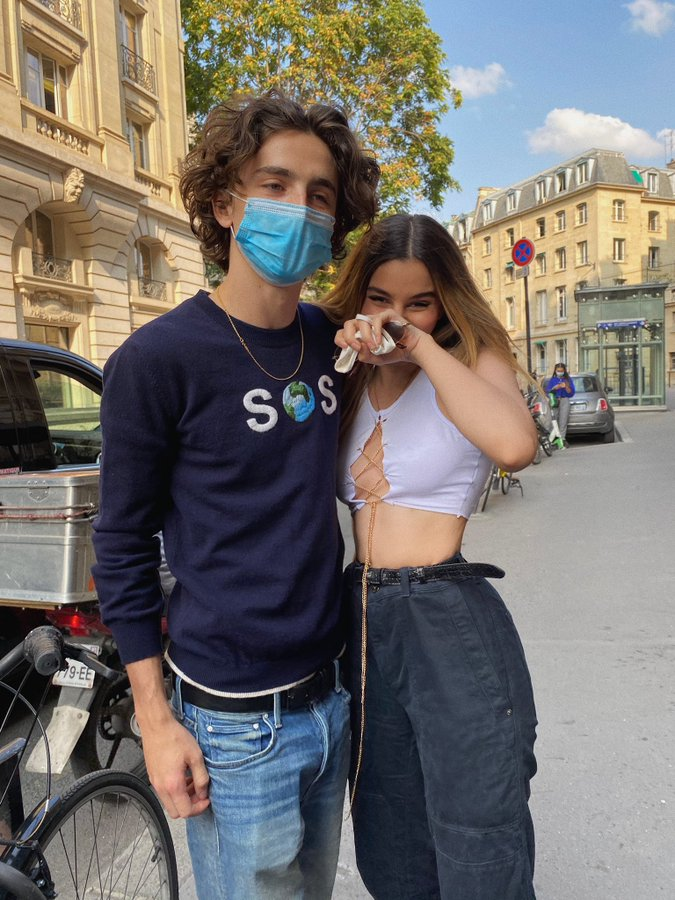 Louis Partridge Novia - emsekflol.com