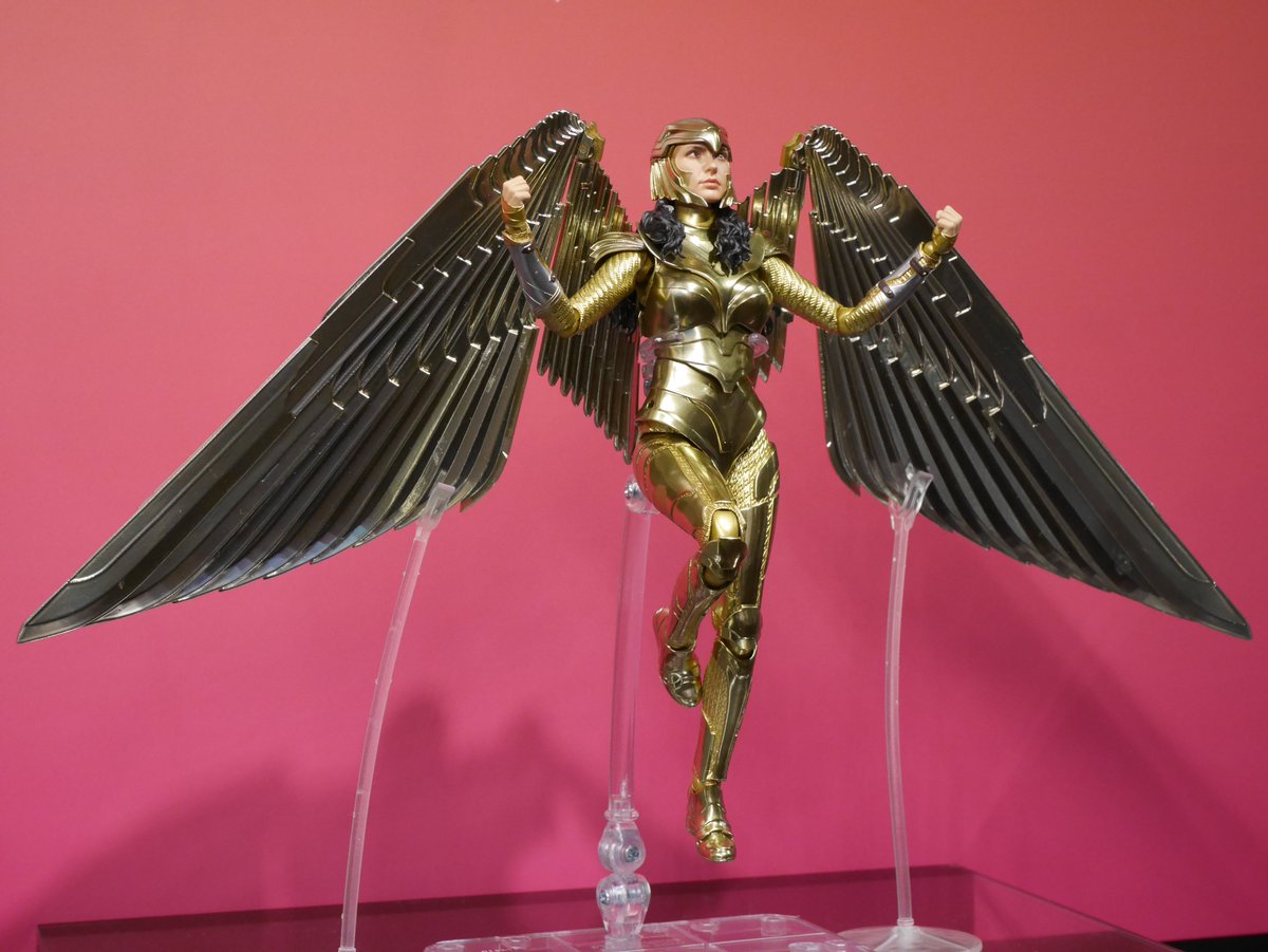 MERCHANDISE: WW84 Golden Armor S.H Figuarts : r/DC_Cinematic