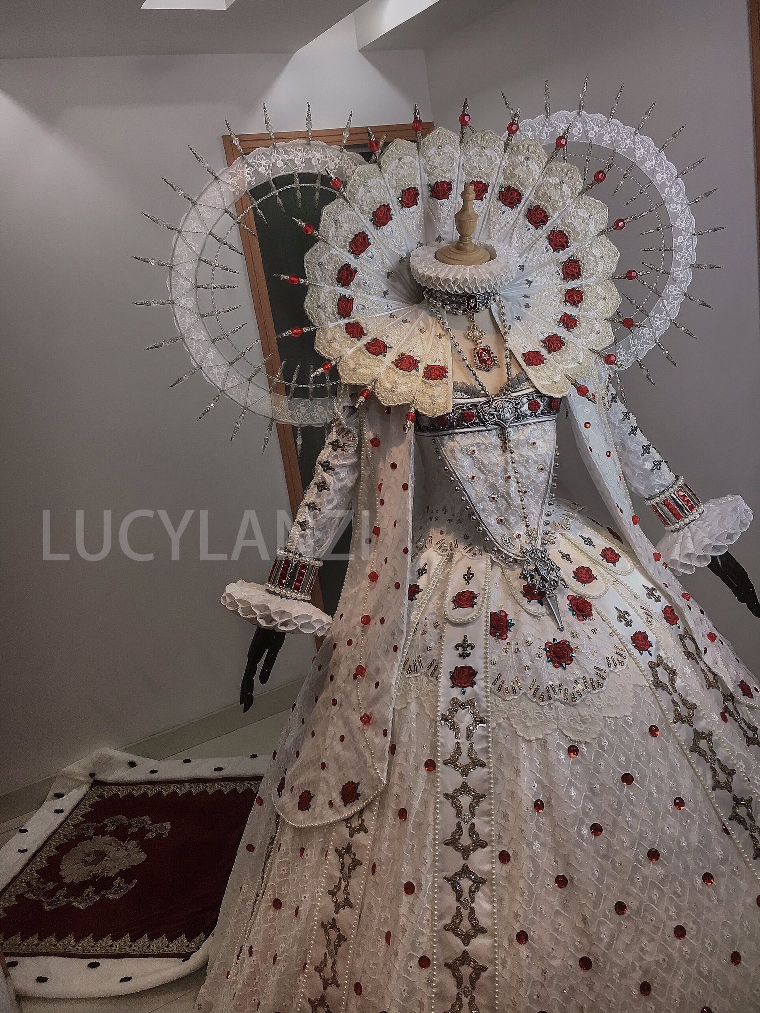 Trinity Blood Esther