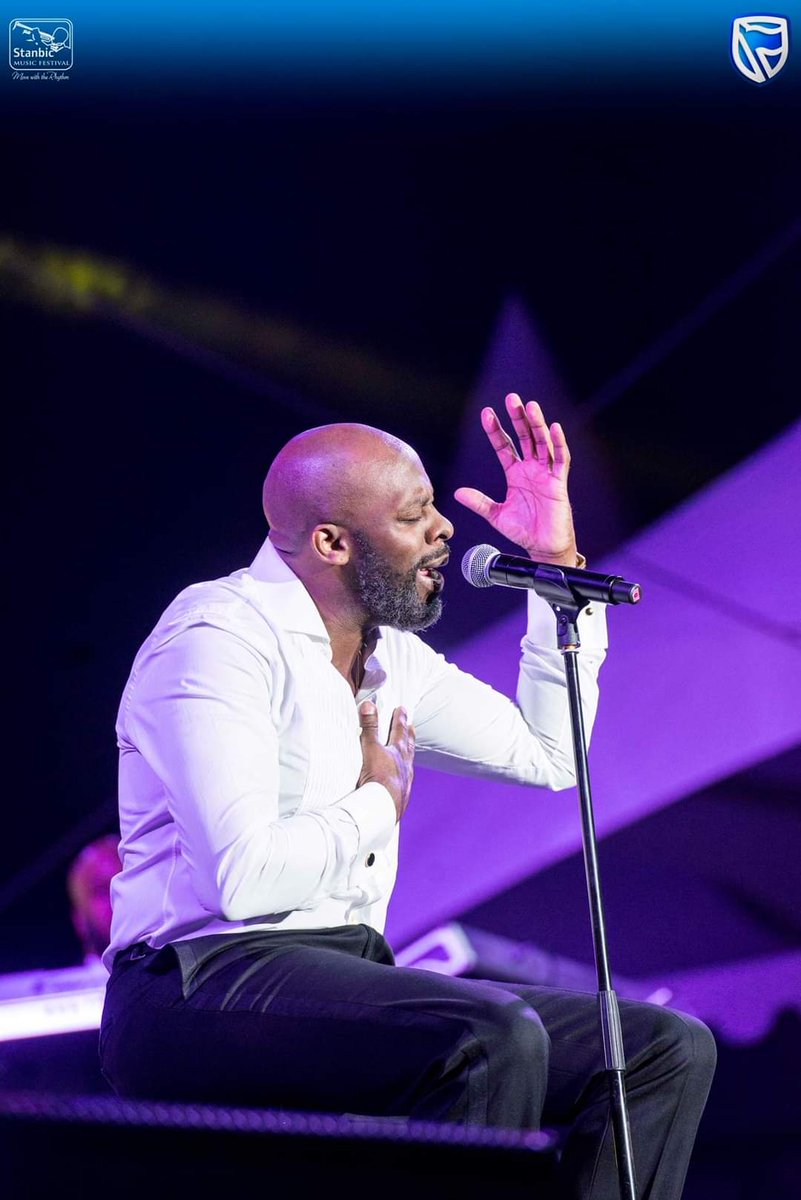 Joe Thomas Singer 2022