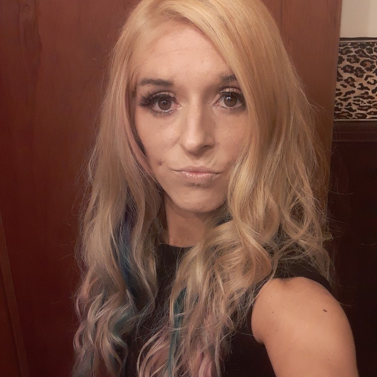 Amber Perry's Instagram, Twitter & Facebook on IDCrawl