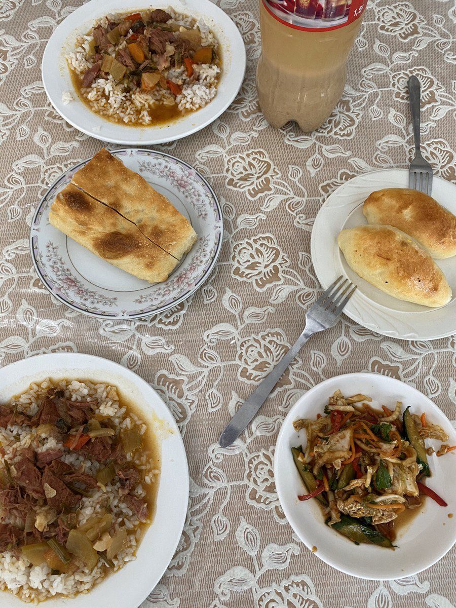 Kloop on Twitter: "Для тех, кто интересовался, как кормят в столовой резиденции.…