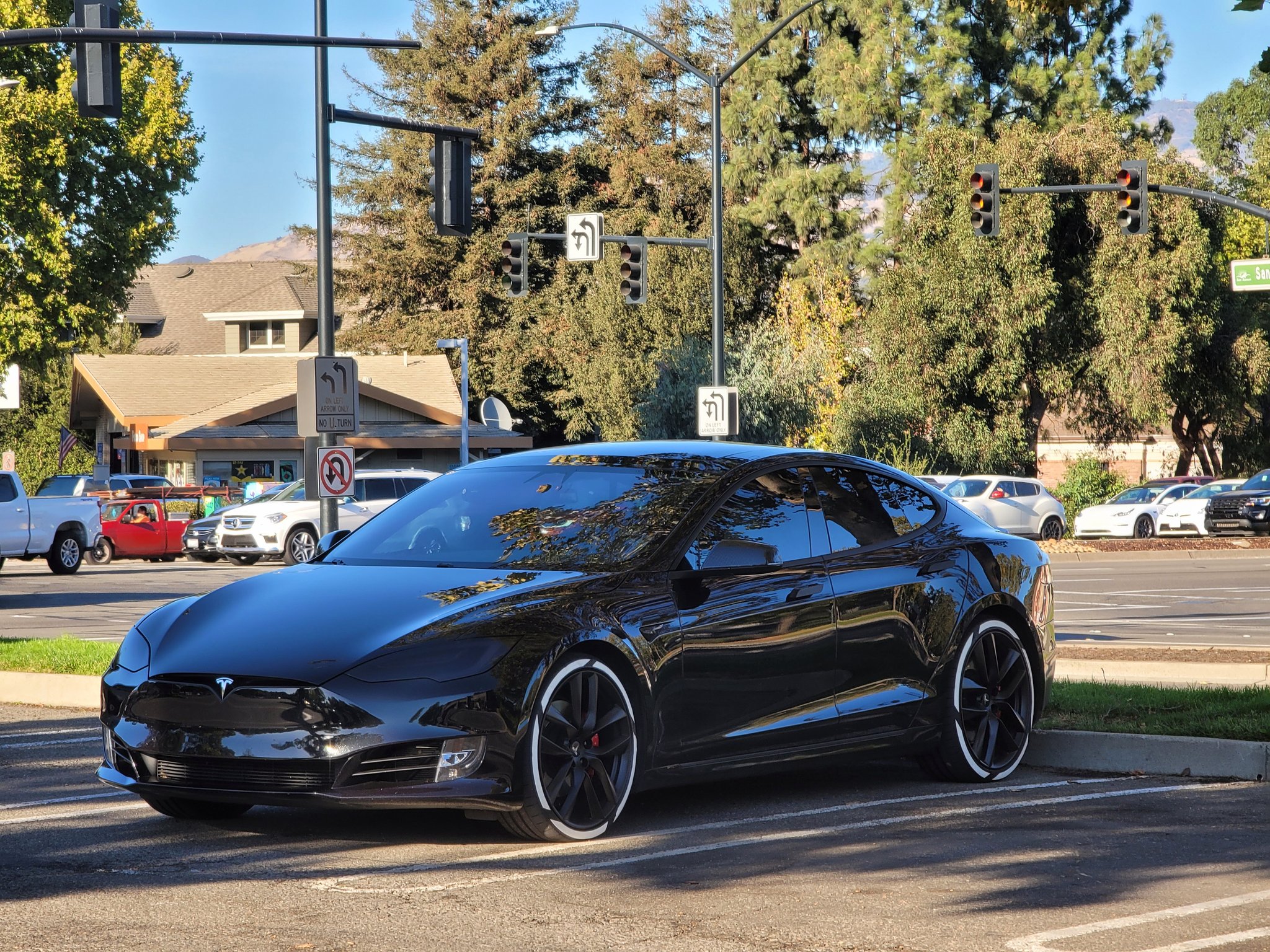 ScriptOn on Twitter: "Lucifer got some white tire walls…