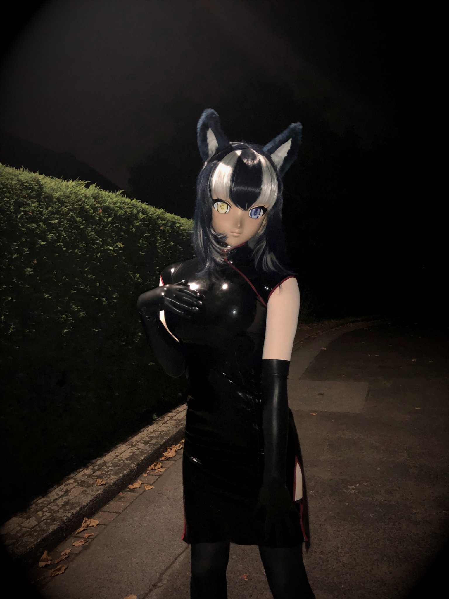 Azu on Twitter: "I was outside in Kig for the first time last weekend and also wore @DoubleBisko ...