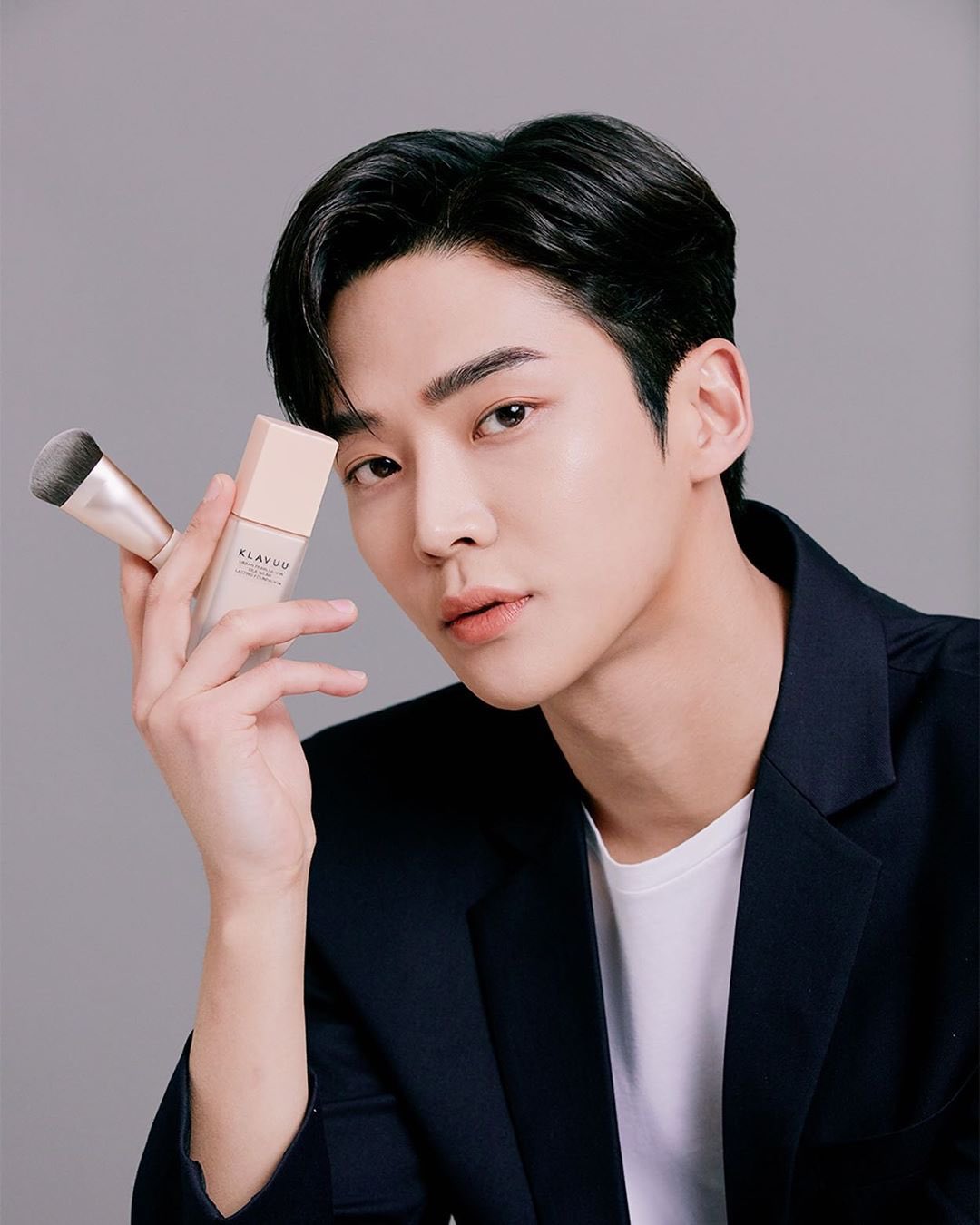 ROWOON THAILAND on Twitter: "201011 klavuu_official Instagram update #SF9 #ROWOON #로운 https://t ...