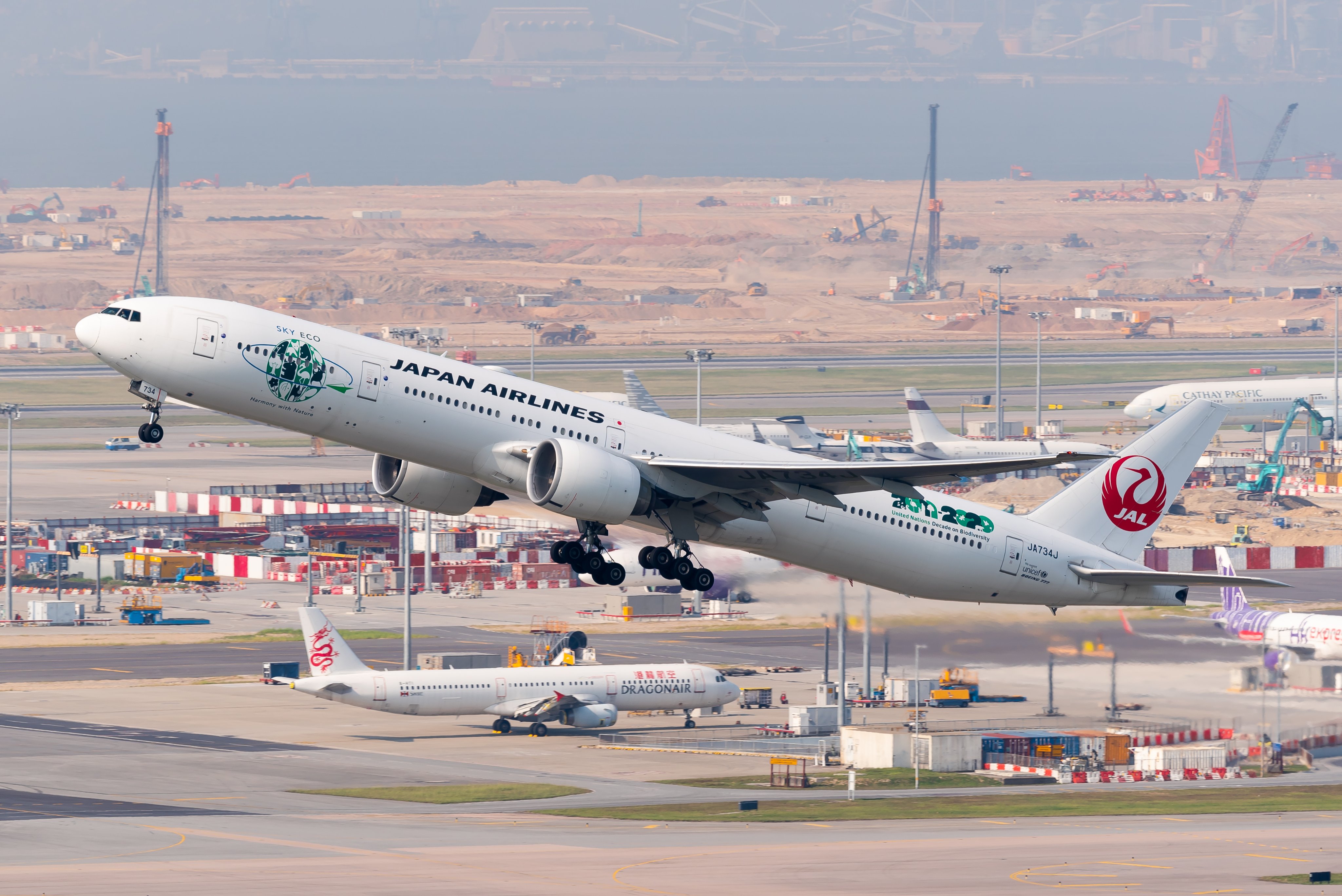 B777-200 "Sky Eco"塗装 JAL - babylons.com.vn