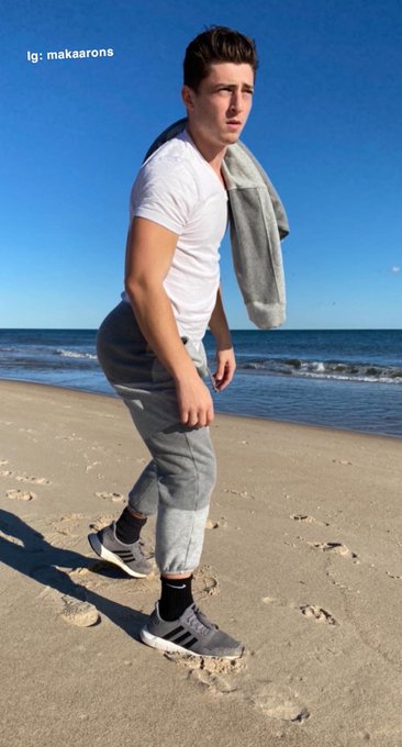 TW Pornstars - Mak Aarons. Pictures and videos from Twitter. Page 11