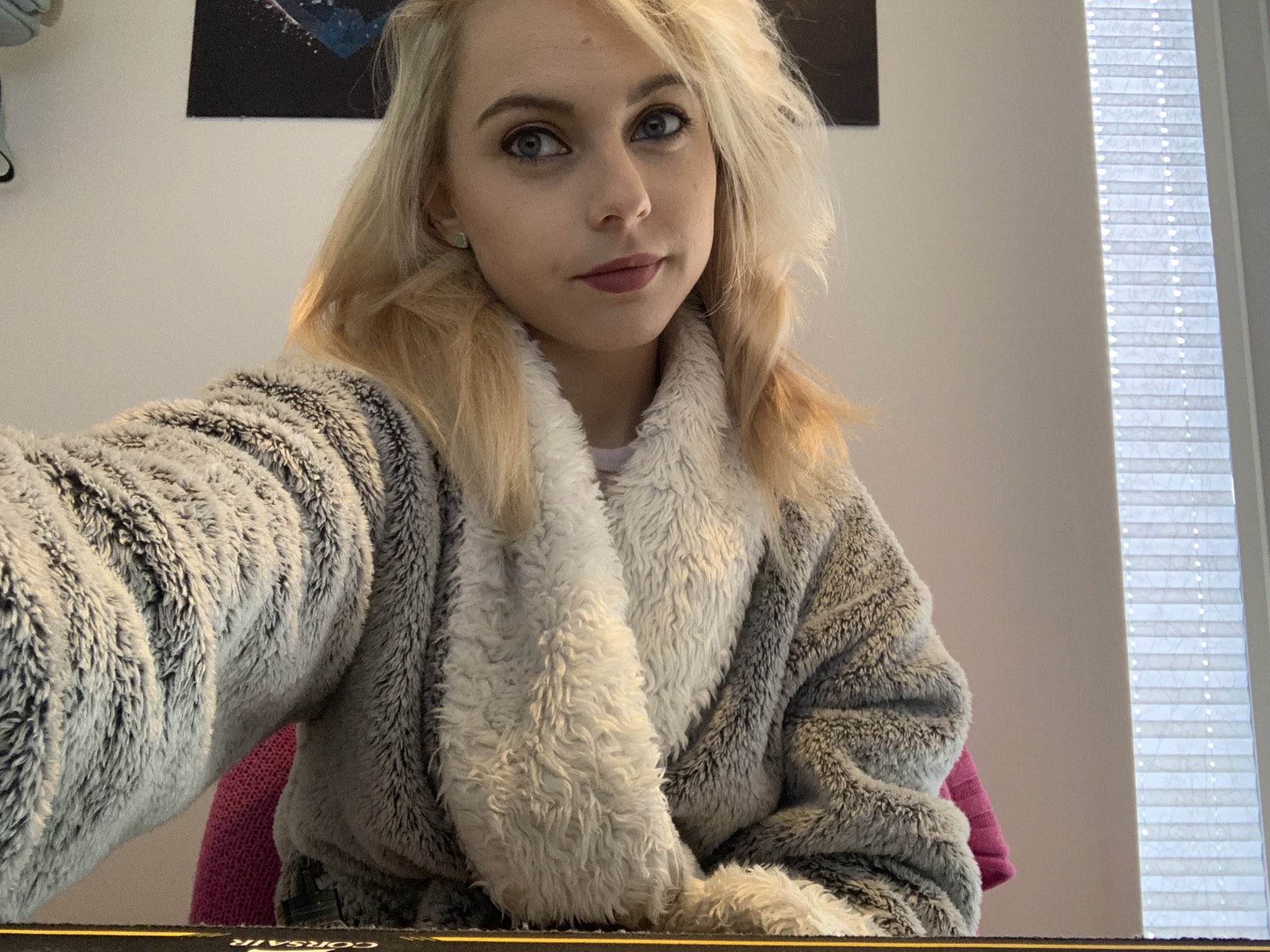 Tw Pornstars Chloe Toy Twitter Just Spent My Morning Shooting Some Naughty Custom Videos 11