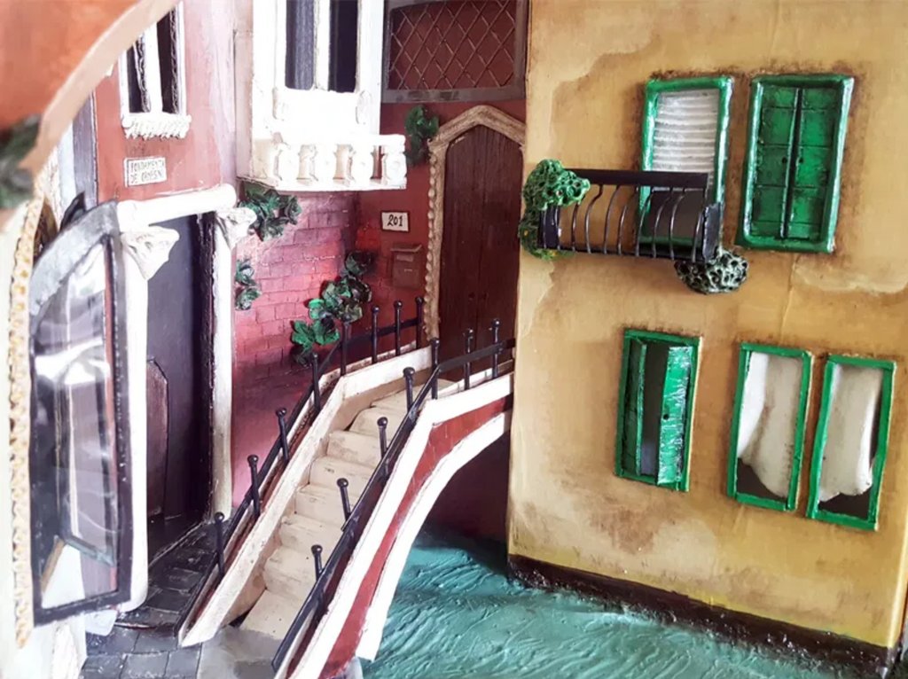 Venice Diorama DIY: How To Make A Colorful House For Burano, Venice