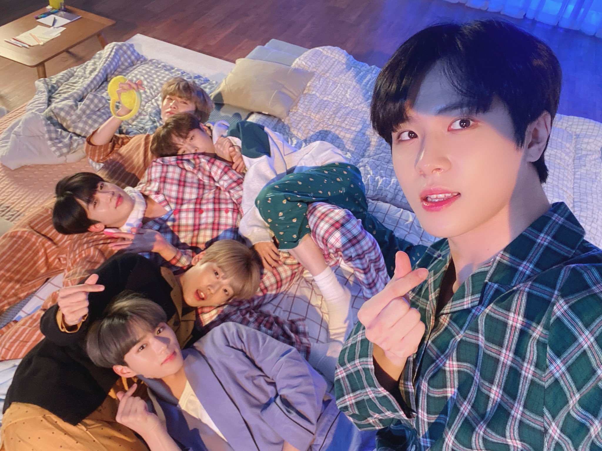 위아이(WEi)_OFFICIAL on Twitter: "[🗂] 위아이와 굿밤🌟 #위아이 #WEi #IDENTITY #First_Sight https://t.co ...