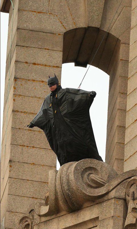 OTHER: The Batman jump (set pics) : r/DC_Cinematic