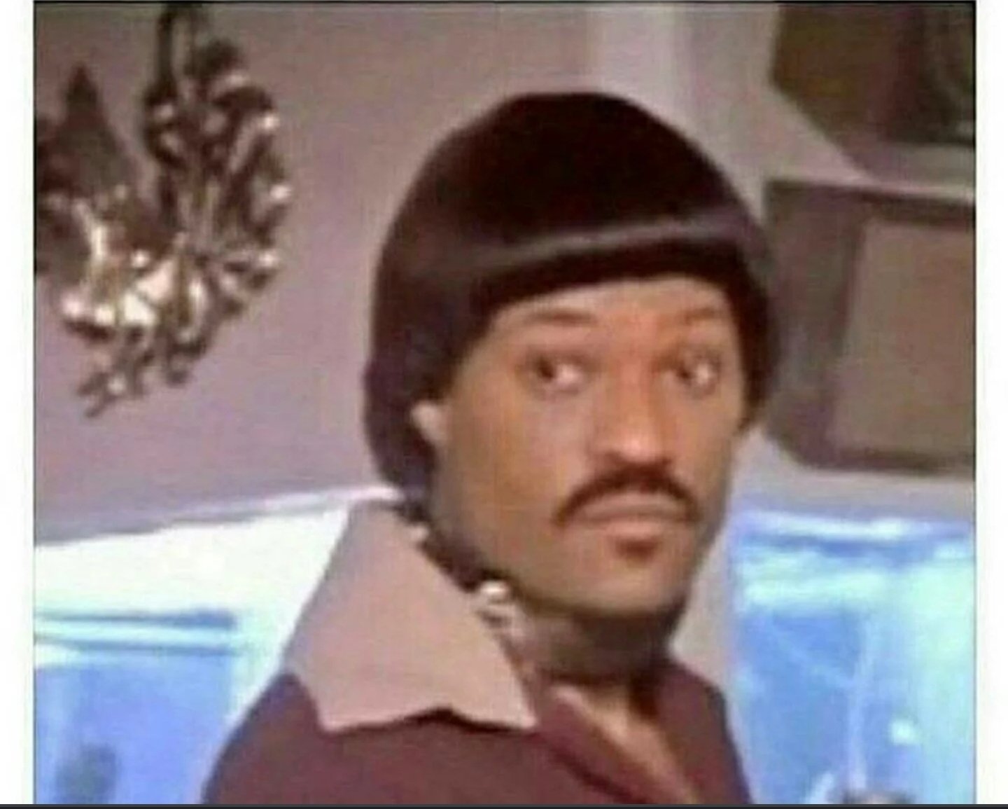 Ike Turner Alza Il Meme