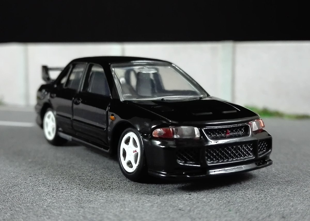 Hosaka-senpai on Twitter: " Mitsubishi Lancer GSR Evolution III [CE9A] #トミカ #トミカプレミアム #三菱 #ランサー ...