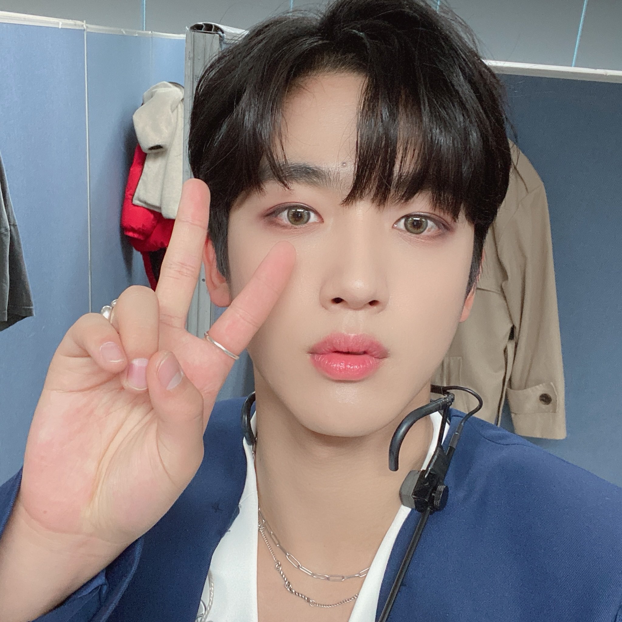 위아이(WEi)_OFFICIAL on Twitter: "사랑해주셔서🥰 #위아이 #WEi #IDENTITY #First_Sight #김요한 #KIMYOHAN https://t ...