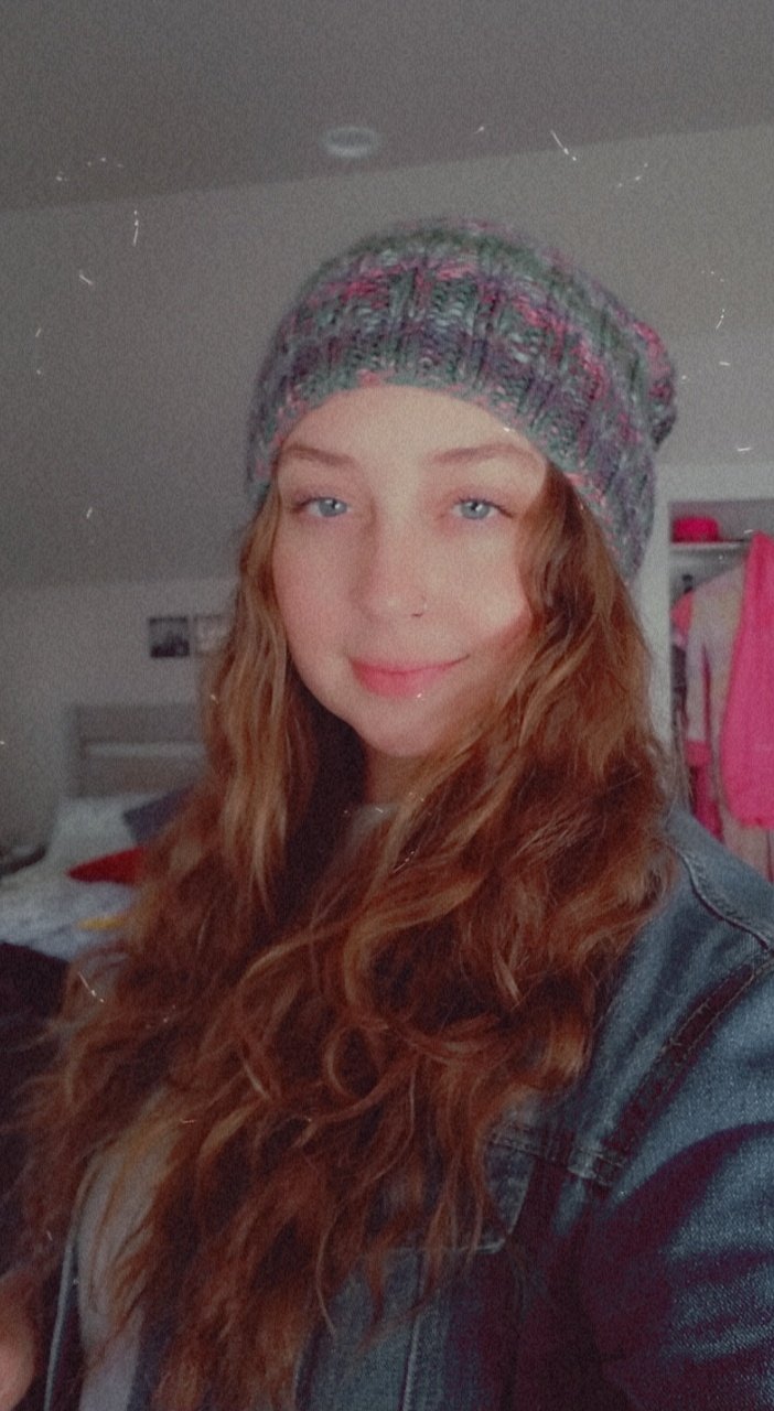 TW Pornstars - 2 pic. Emma Banks 🍑. Twitter. Beanie season! 💕. 10:02 PM ...