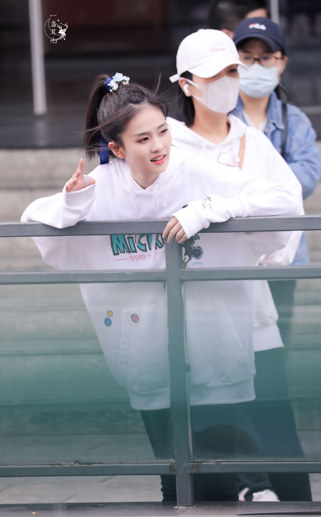 Bailu 白鹿 on Twitter: "ภาพ #ไป๋ลู่ ถ่ายรายการ #HappyCamp #BaiLu #白鹿 📷 Alongtheway妍途·白鹿 https://t ...