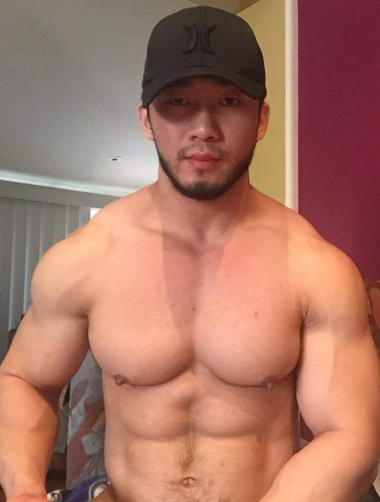 肌肉健身帅哥 On Twitter 好喜欢初代网黄,好喜欢他的大奶头!想吃!吃完肏他! Jqul1skngd Twitter