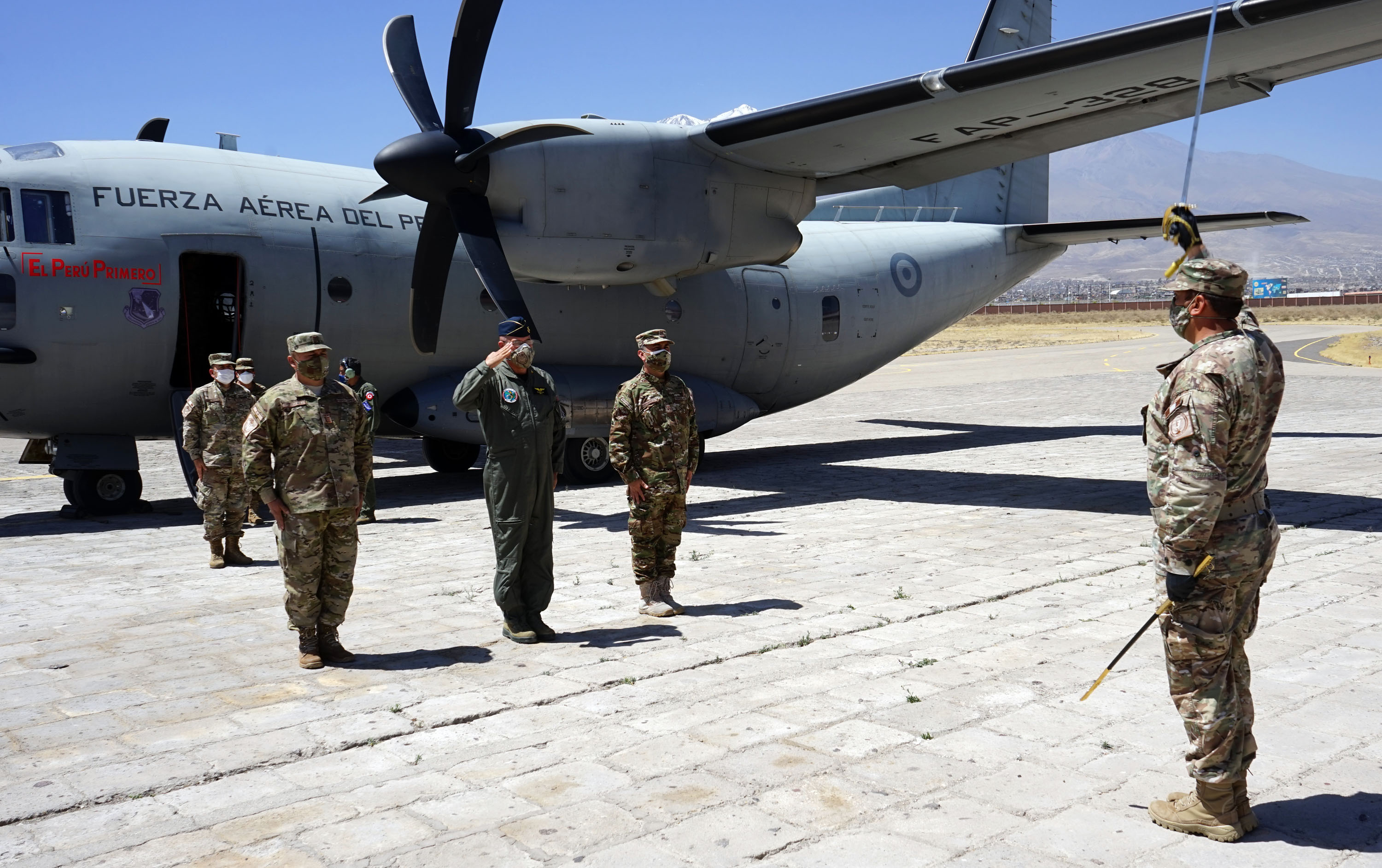 FAP - Oficial on Twitter: "El Comandante General de la FAP, General del Aire Rodolfo García ...