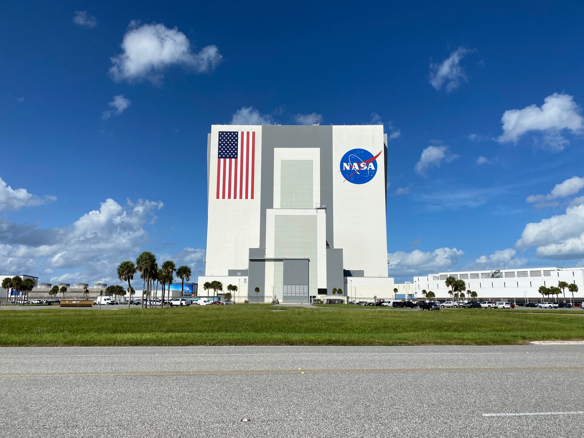 Nasa Largest Building