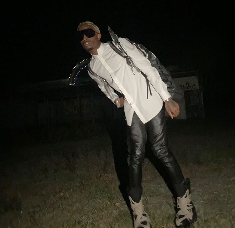 who got the picture of carti from 2019 with a rainbow in the back?? : r ...