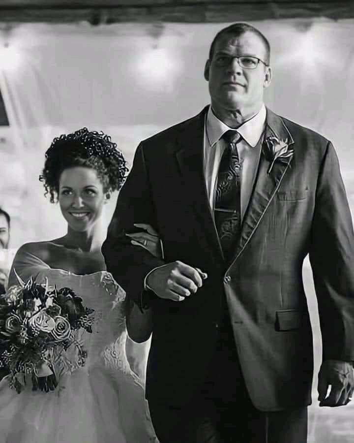 Glenn Thomas Jacobs Wife