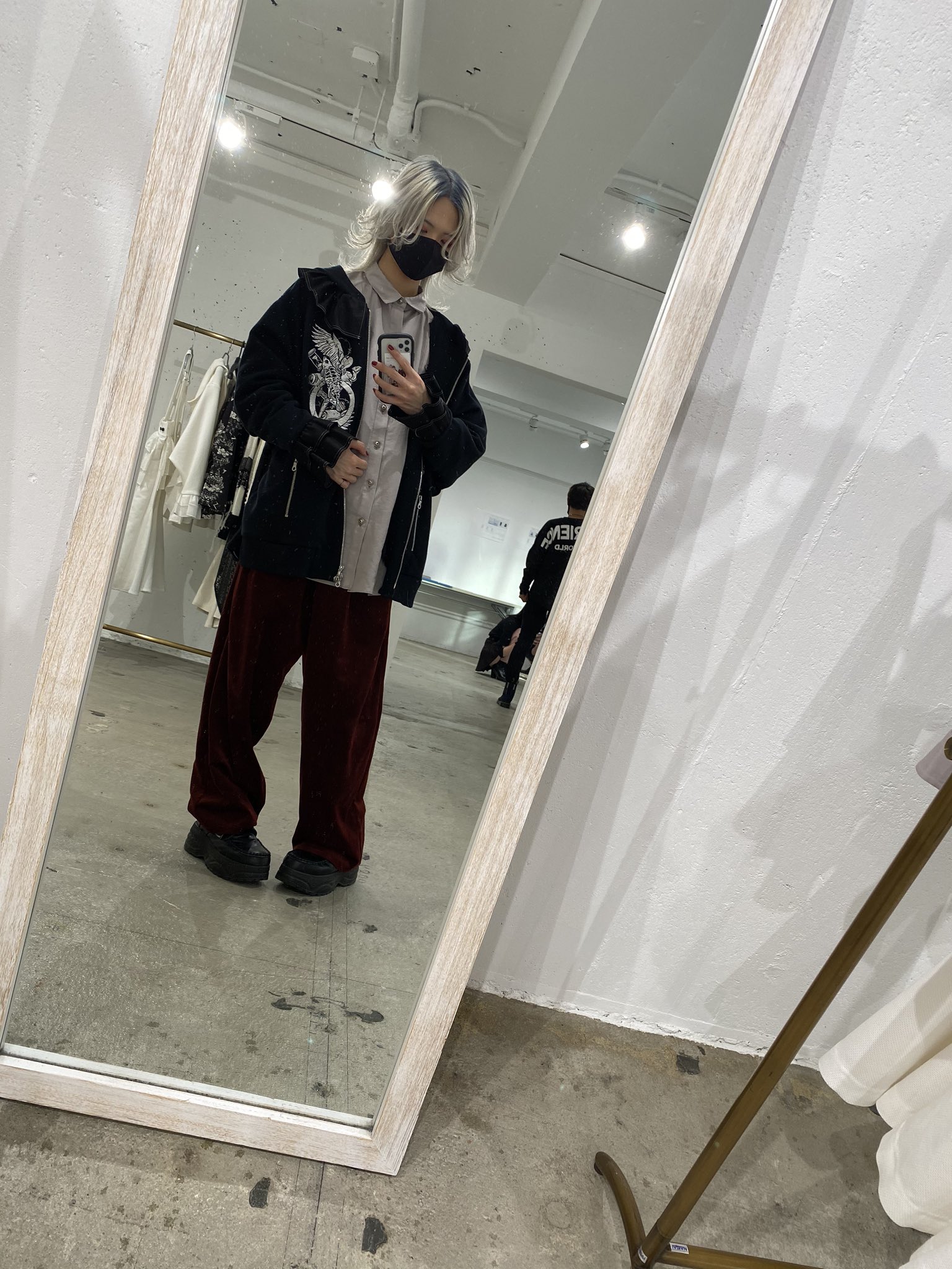 ゆま on Twitter: "特別コラボ回 172cm 49kg 男 狂々と、廻り始める、ワンピース 16番目のセットアップM 意味なき監視に溺れた悲哀のシャツブラウスM holy ...