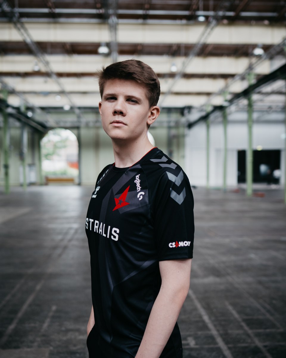 Bubzkji to stand-in for Zonic as coach for today : r/GlobalOffensive