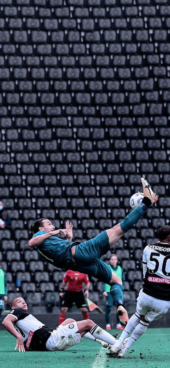 Zlatan Ibrahimovic Bicycle Kick Wallpaper
