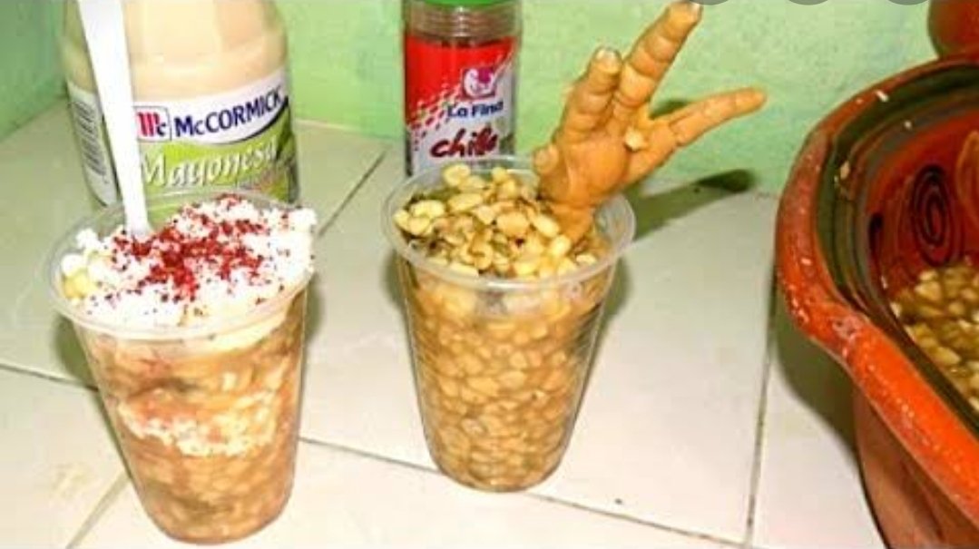 Esquites Con Patitas De Pollo