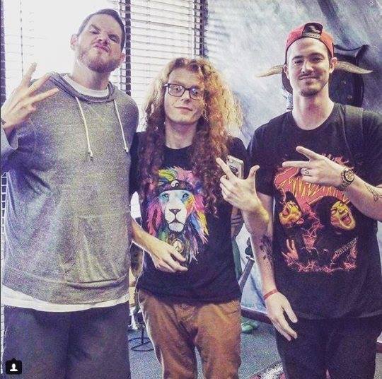 TW Pornstars - KomiKrayZ. Pictures and videos from Twitter.