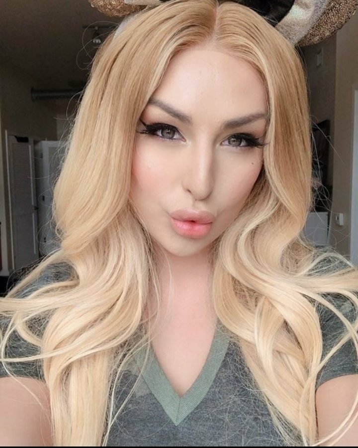 Chanel Santini's Instagram, Twitter & Facebook on IDCrawl