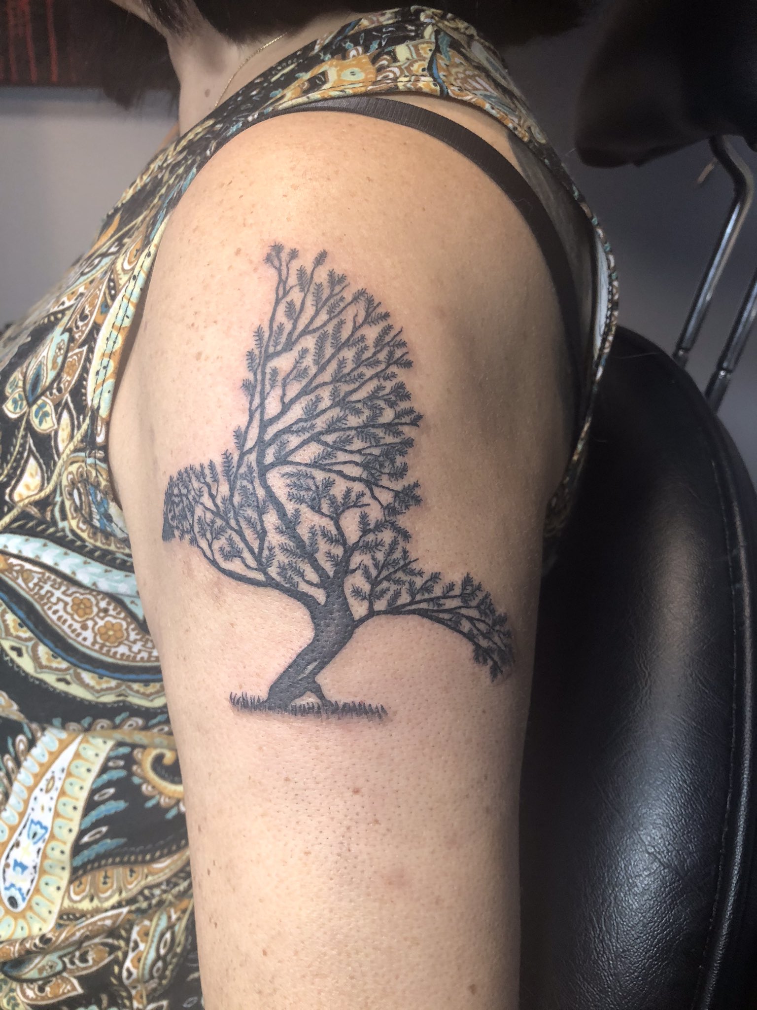Bird Tree Tattoos Minimalist "Half Tree With Three Birds Coming