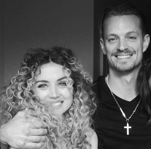 Joel Kinnaman Family Pictures