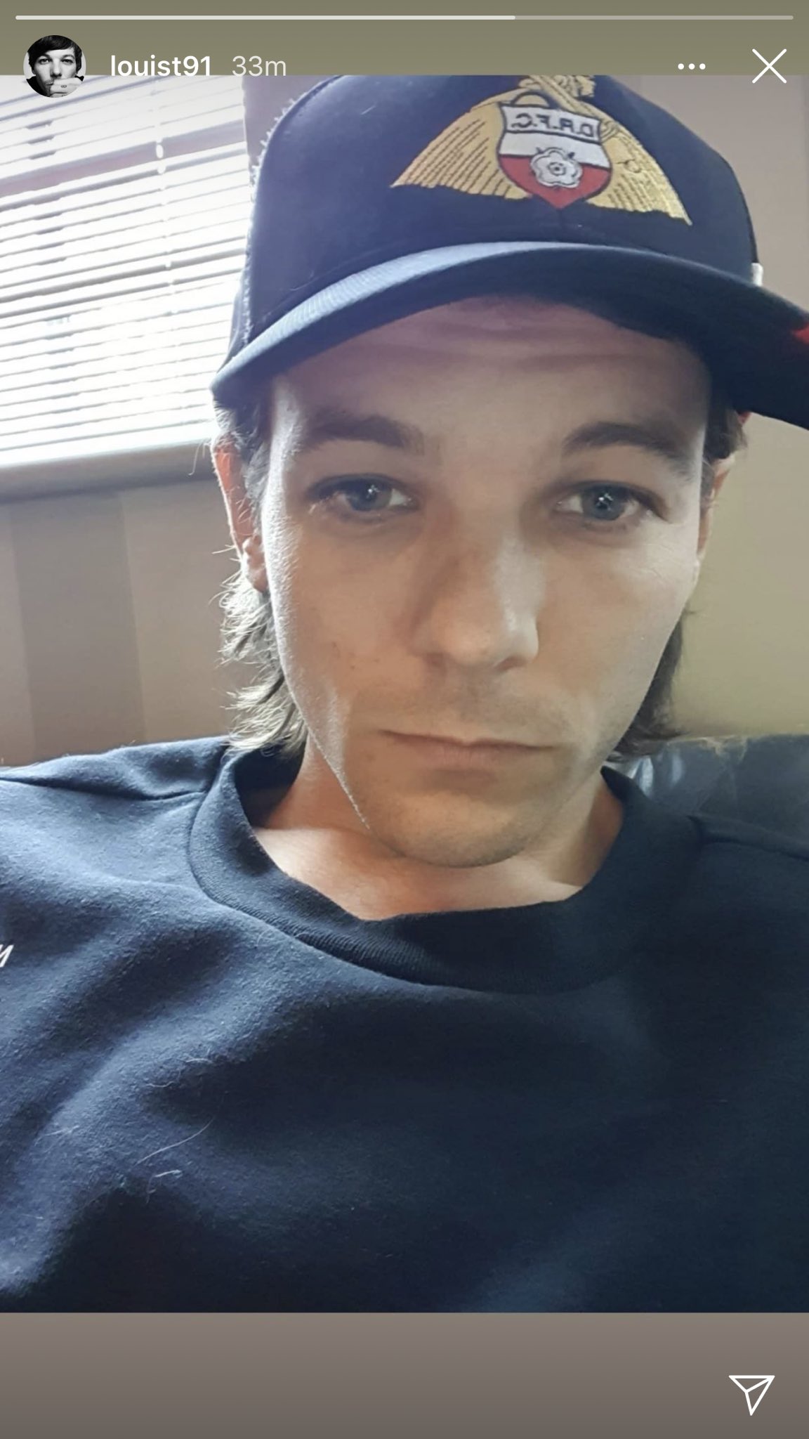 Louis Tomlinson Selfie
