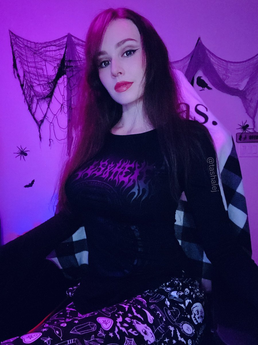 Twoucan - tasha 🕸 (@tashalej)