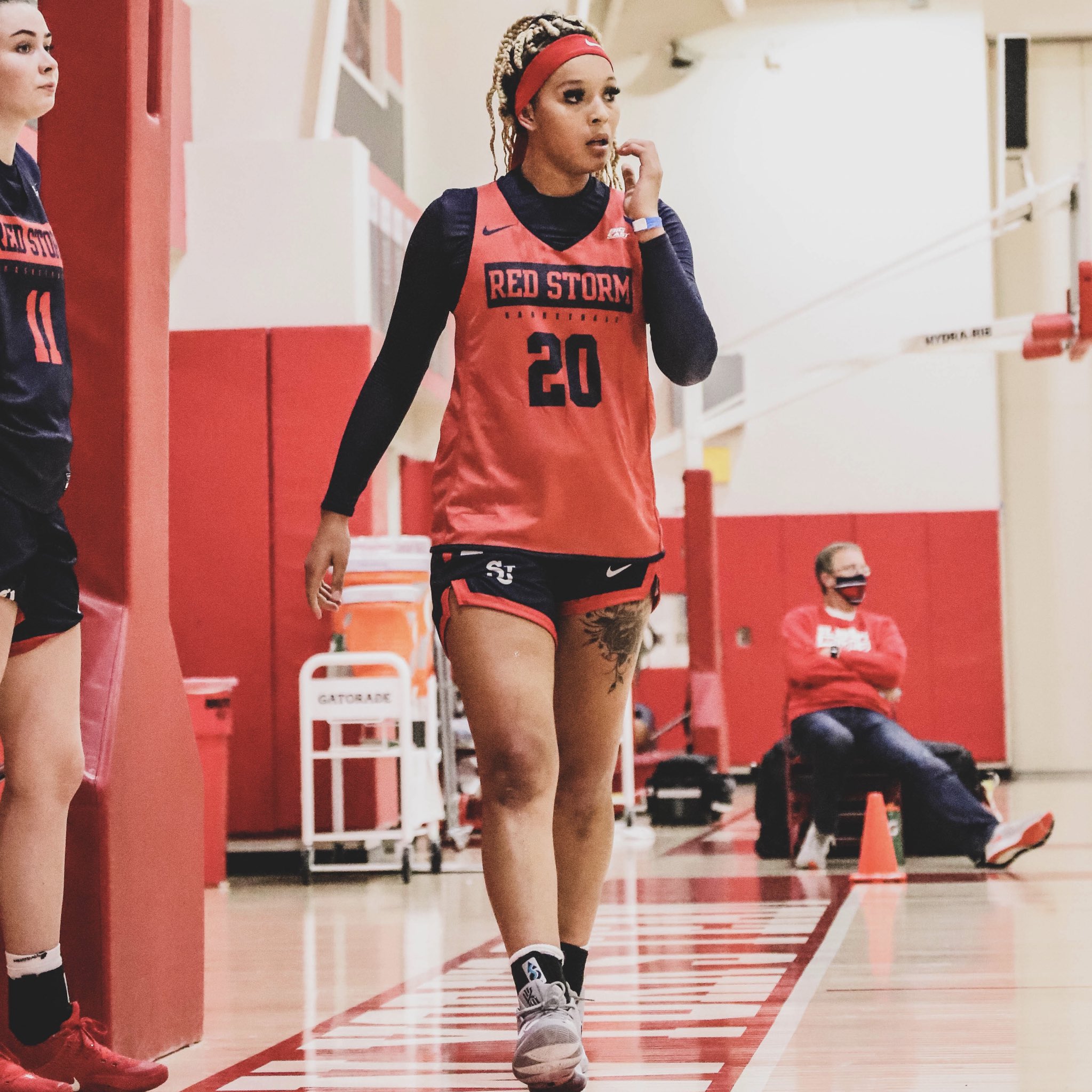 St. John's WBB on Twitter: "11.11 Make a wish 💫! Happy Birthday to our junior forward Rayven ...