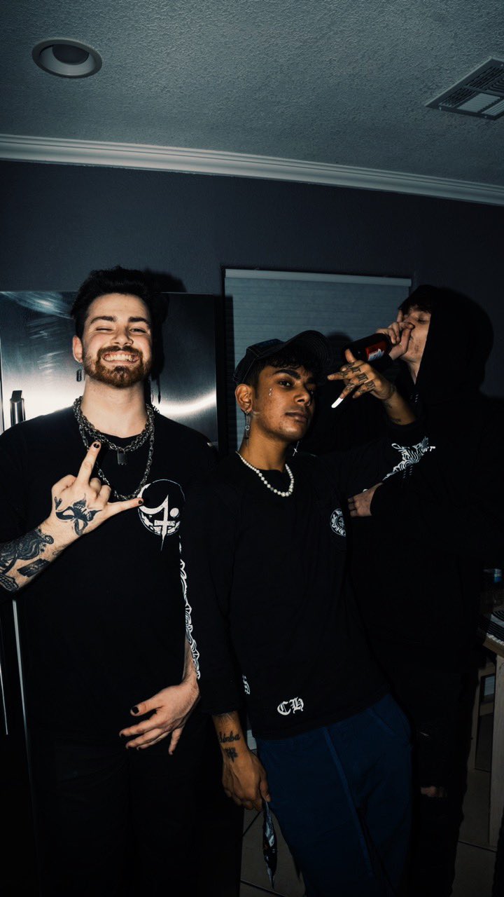 TW Pornstars - 1 pic. HEYGRIMY (Logan Xander). Twitter. 🖤🖤. 11:22 PM ...